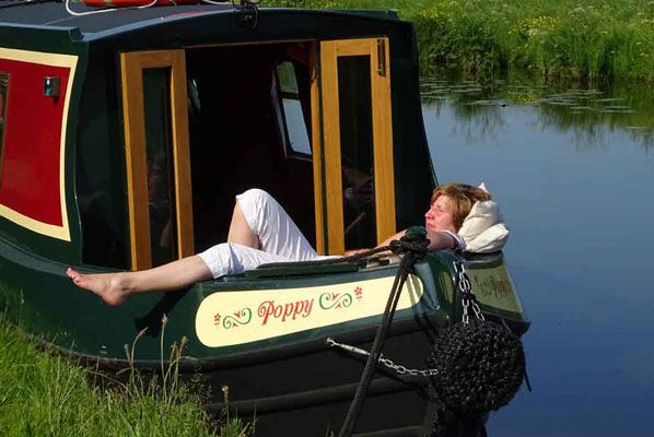 Lancaster Canal Boat Hire Holidays | Narrowboat Hire